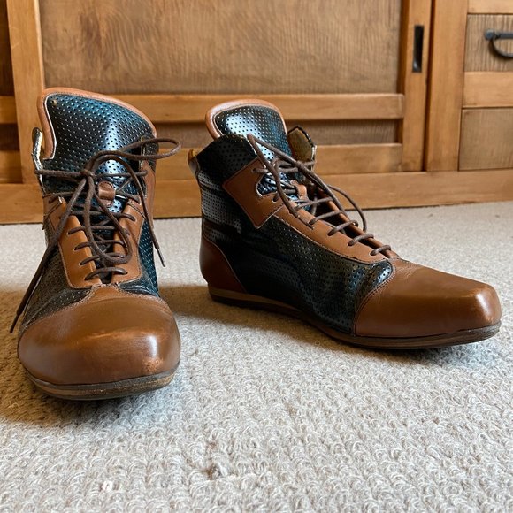 Black Dandy | Shoes | Black Dandy Paris Hightop Leather Sneakers 38 ...